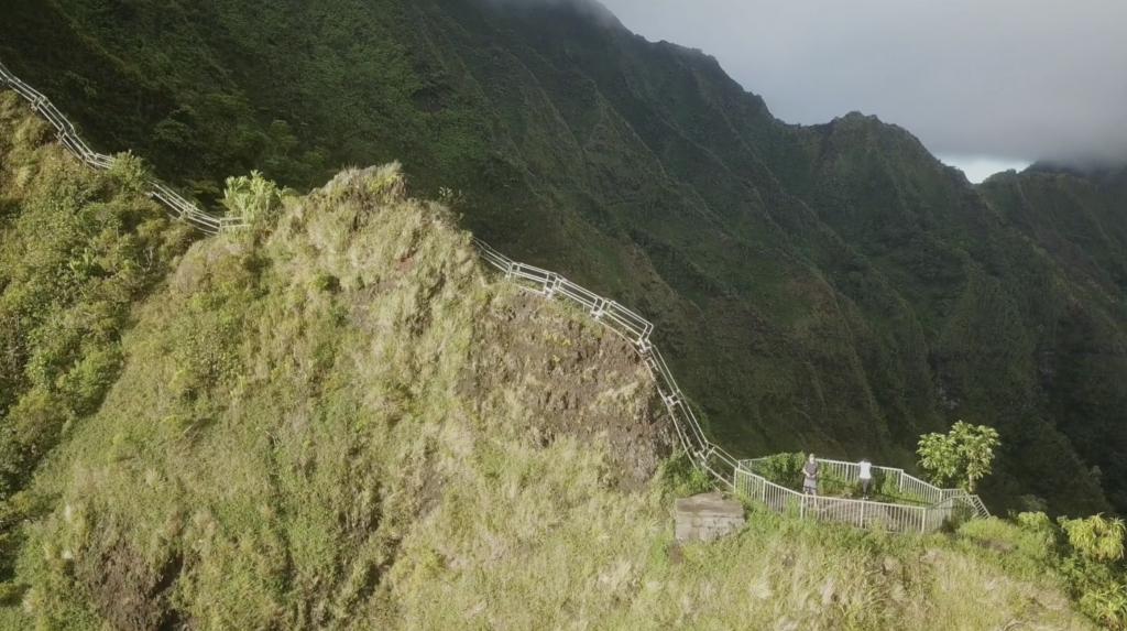 Hiking The Haiku Stairs | Hawaii, USA | Manali + Terry | RTW Travel ...